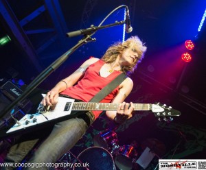Fotos del concierto de L7 en Glasgow – Grunge is life